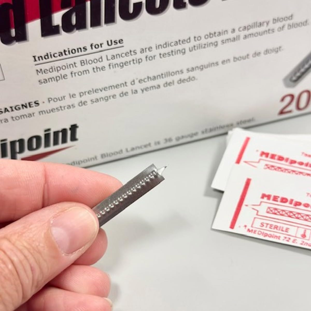 MEDIpoint Blade Style Lancet - Box of 200